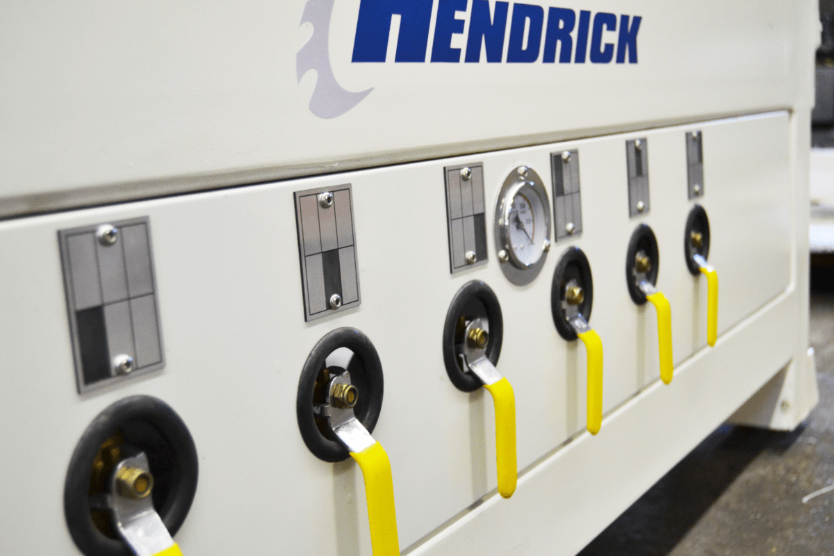 HLD Series 3 Axis CNC Router – Hendrick Manufacturing